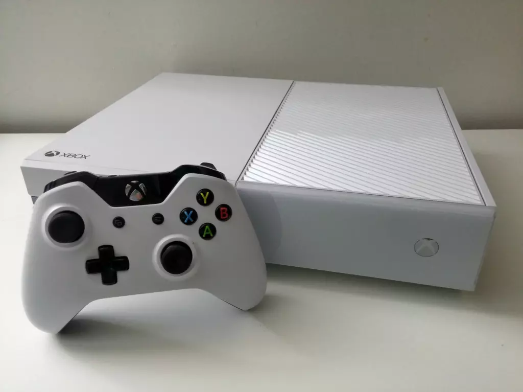 Console Xbox One 500 Go Blanche + Quantum Break + Alan Wake - Acheter ...