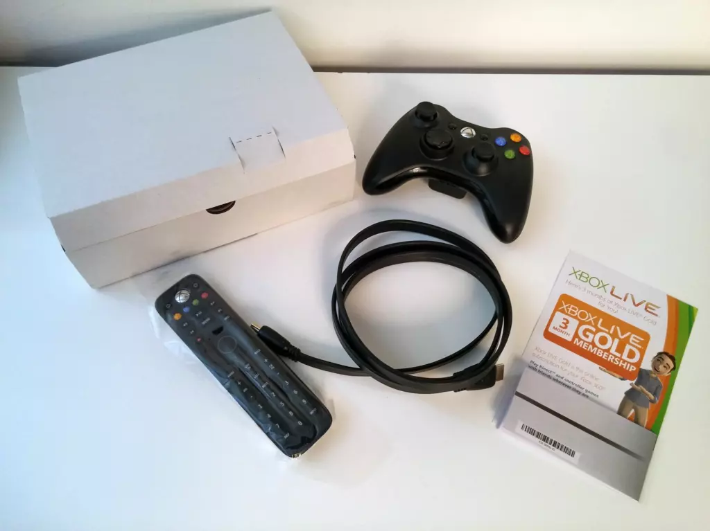 Manette sans fil + télécommande + Xbox Live 3 mois - XBOX 360 - Acheter ...